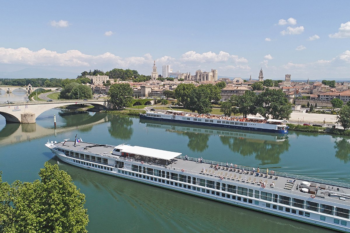RHONE RIVER | GoSingles